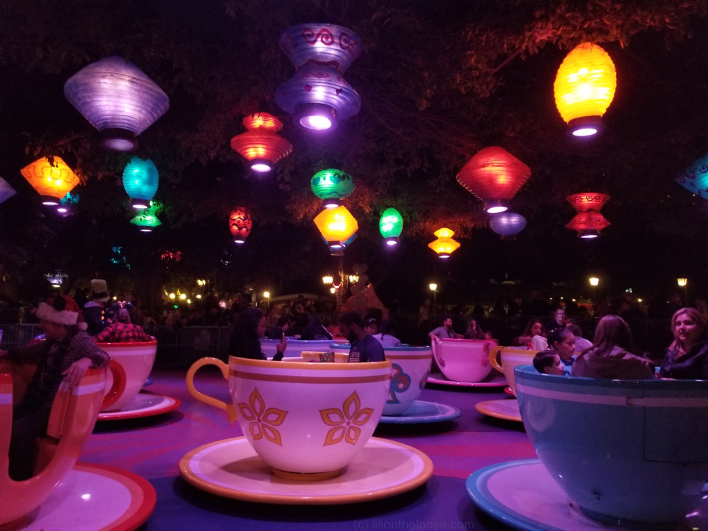 Lanterns & Cups - Lili on the Loose